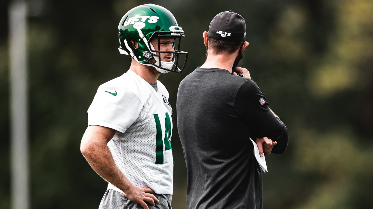 Adam Gase on Sam Darnold: 'I Expect Him to Be Back' This Season