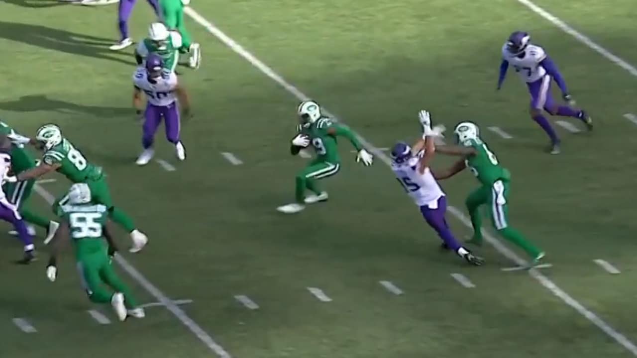 Highlight: Andre Roberts Returns Kickoff 54 Yards