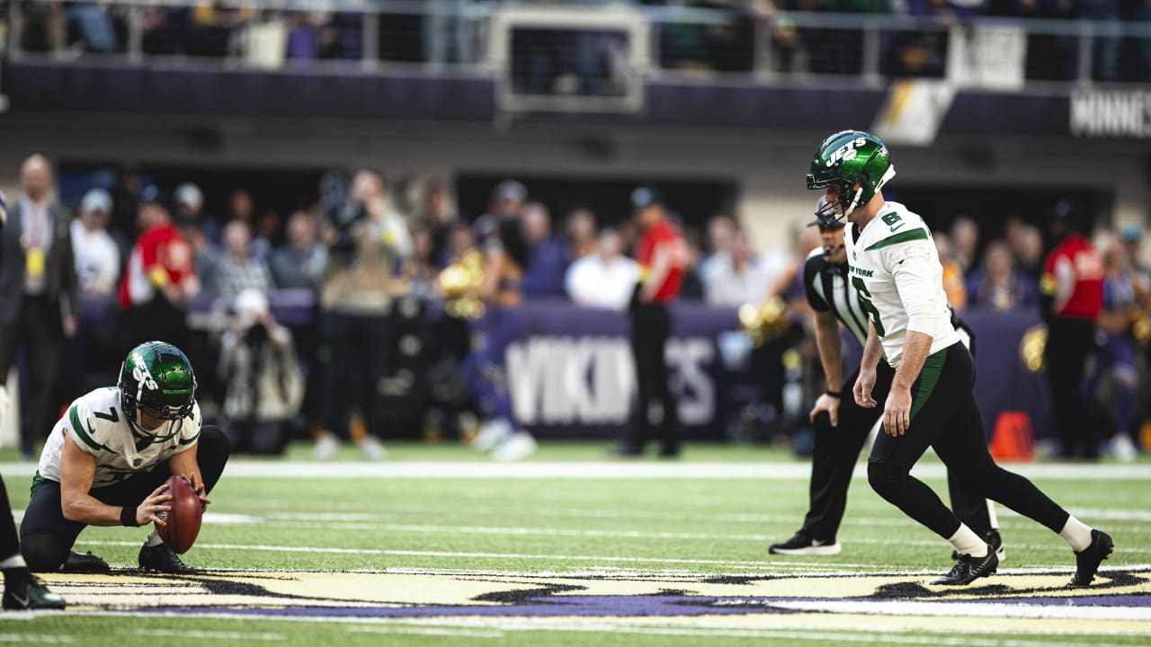 Greg Zuerlein's Kicks Went Through the Uprights but Under the Radar