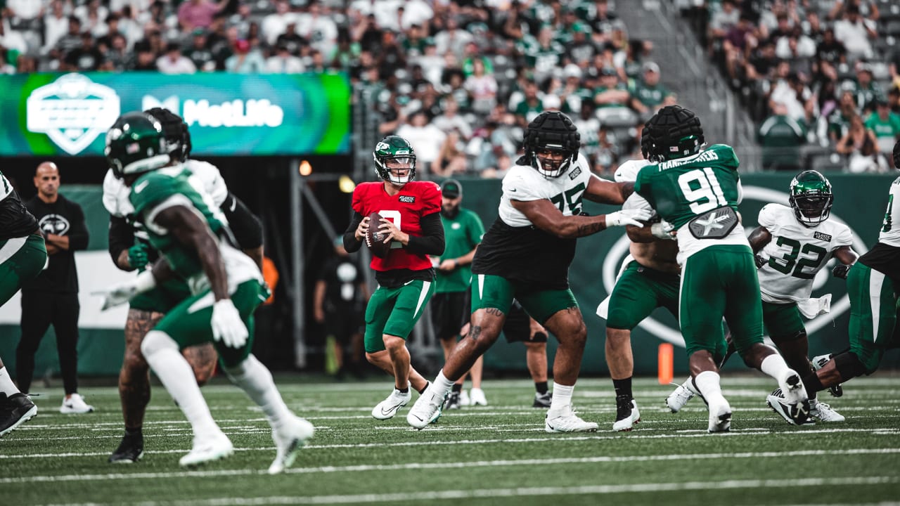 Gallery | Top Photos from the Green & White Practice at MetLife Stadium