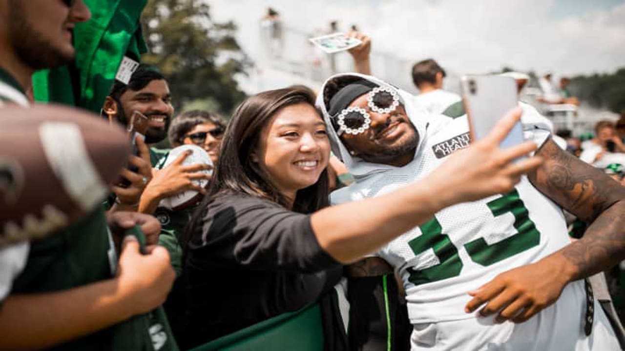 Top Photos of Jets Fans at Training Camp