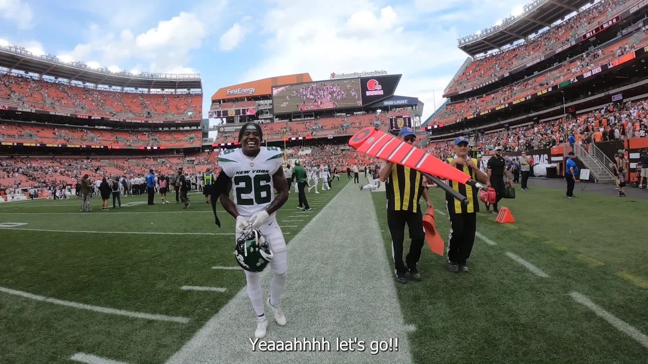 Jets Win Cam | Celebrating the Win In Cleveland
