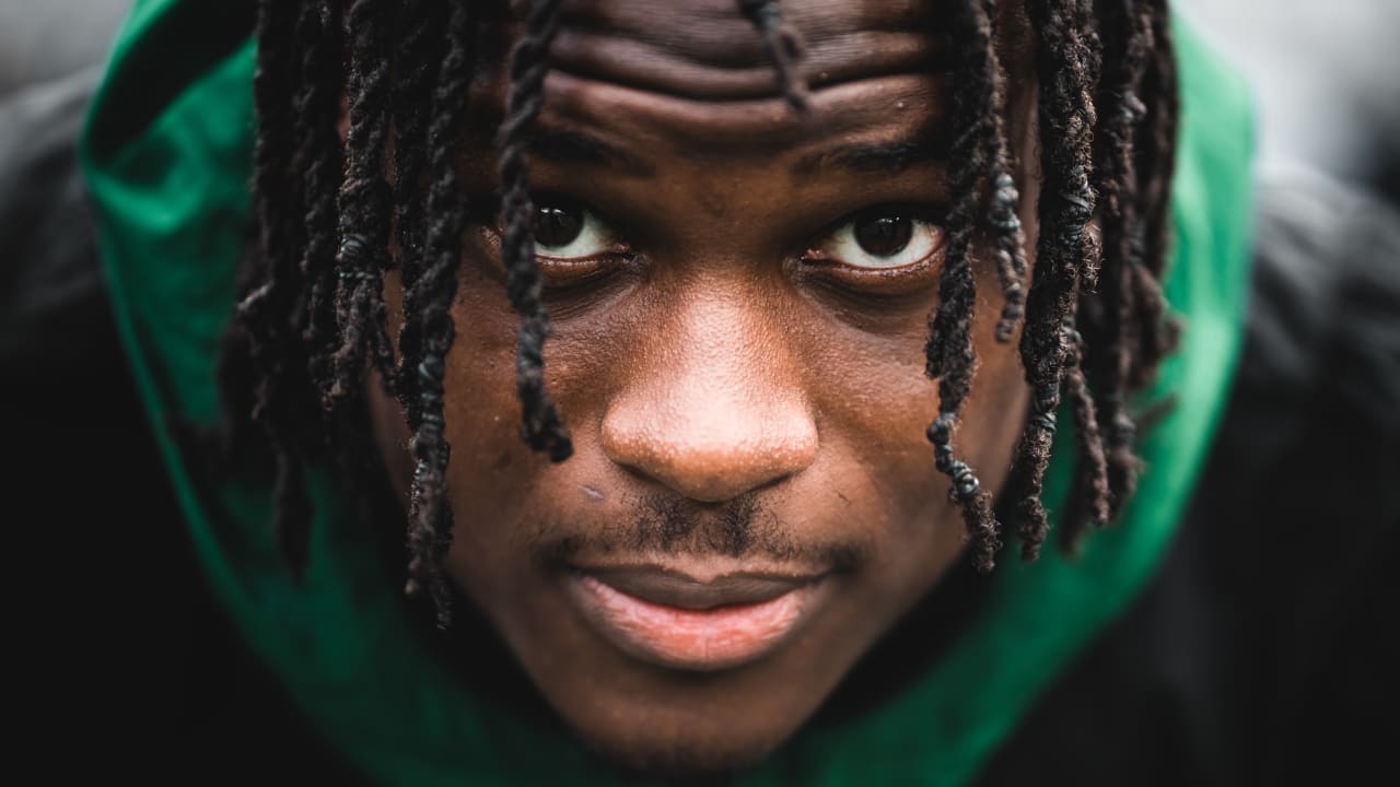 Gallery | The Best Photos of LB Quincy Williams During the 2021 Season ...