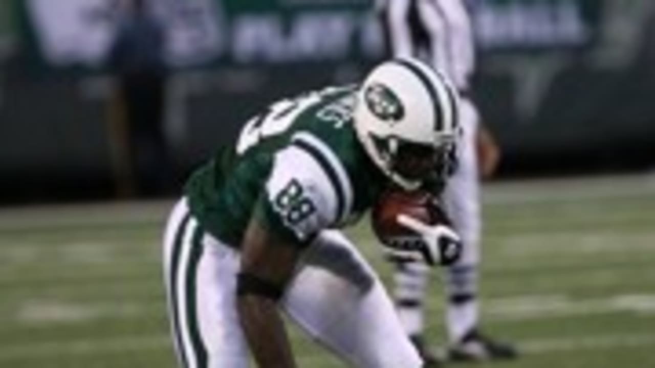 Calvin Sets the Pace for Jets' Vicious Pass Rush