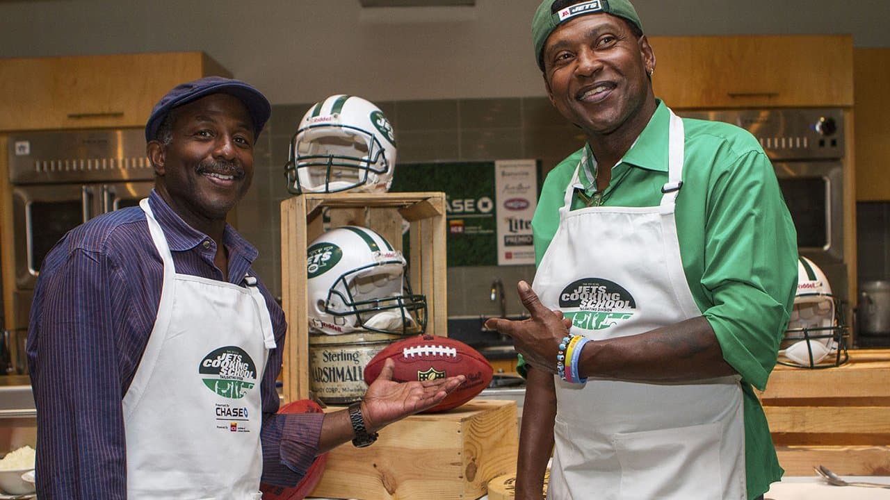 Fans Perfected Tailgate Menus at Jets Cooking School