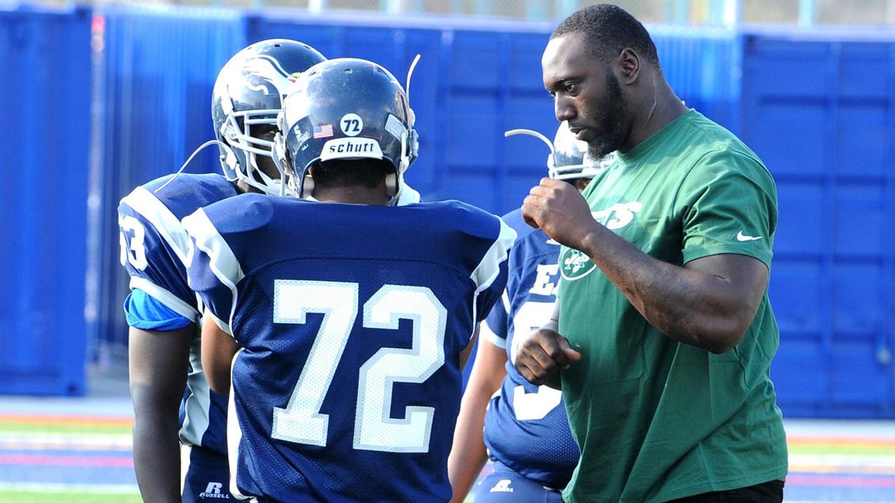 Wilkerson All About 'Giving Back'