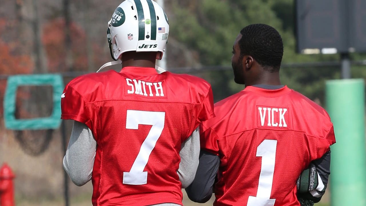 Geno Learning from the Sideline