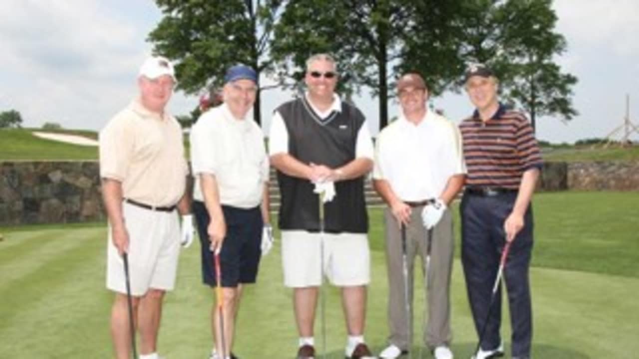 Woodhead Relaxes, Has Fun, Wins Tourney