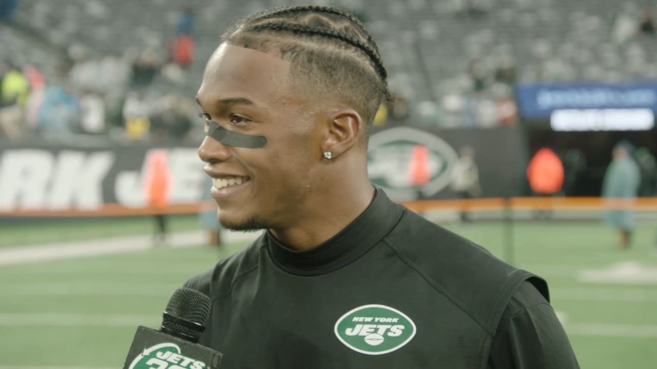Garrett Wilson On-Field Interview Following the Win Over the Bears