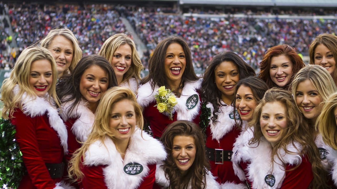Flight Crew: 2015 Pro Bowl Cheerleader Brie