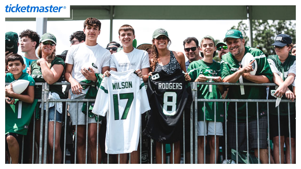 Fan Photos | Jets Fans in Attendance for the Third Weekend of Public ...
