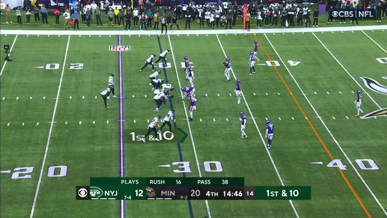 Highlight | Garrett Wilson Bounces Off of Vikings Defenders During a 60 ...