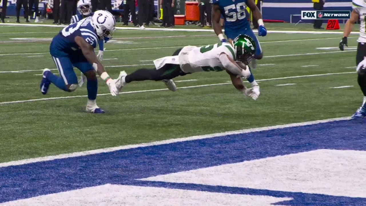 Highlight | Ty Johnson Battles His Way to a 22-yard Touchdown