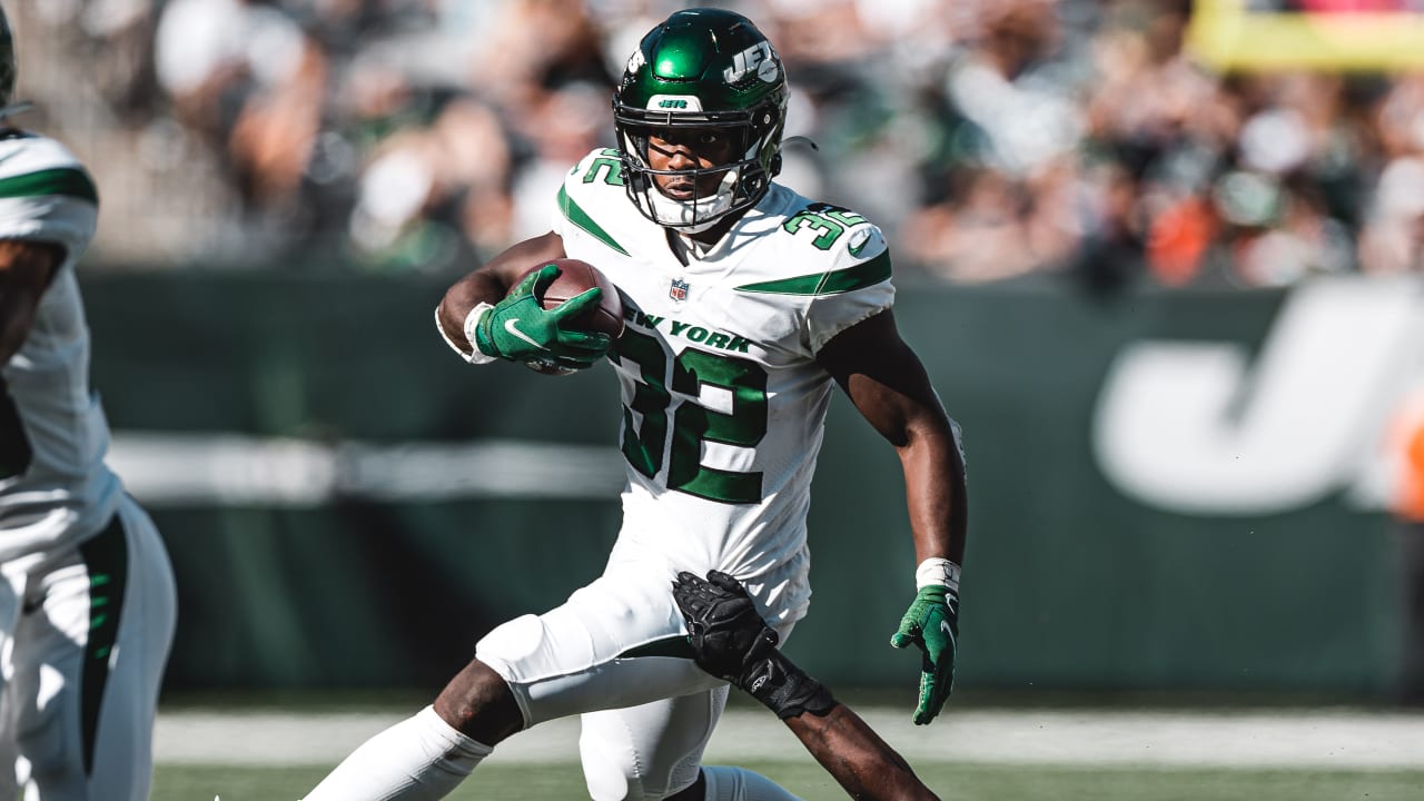 Jets RBs Look Ahead: Michael Carter Ready to Build on ‘Physical ...