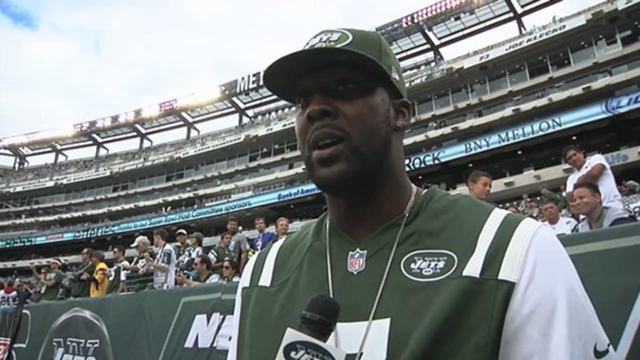 Andre Blatche Attends His First Jets Game