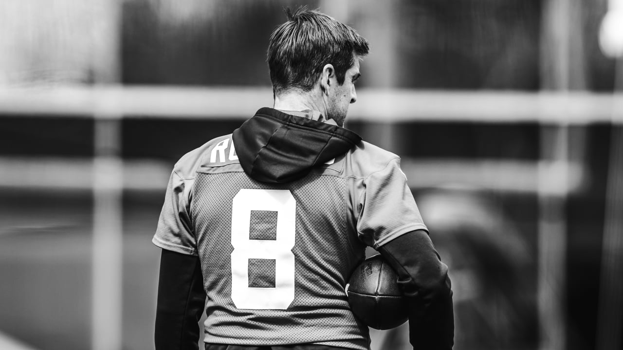 8 Weeks with No. 8 | Aaron Rodgers' First Weeks as a Jet in Photos