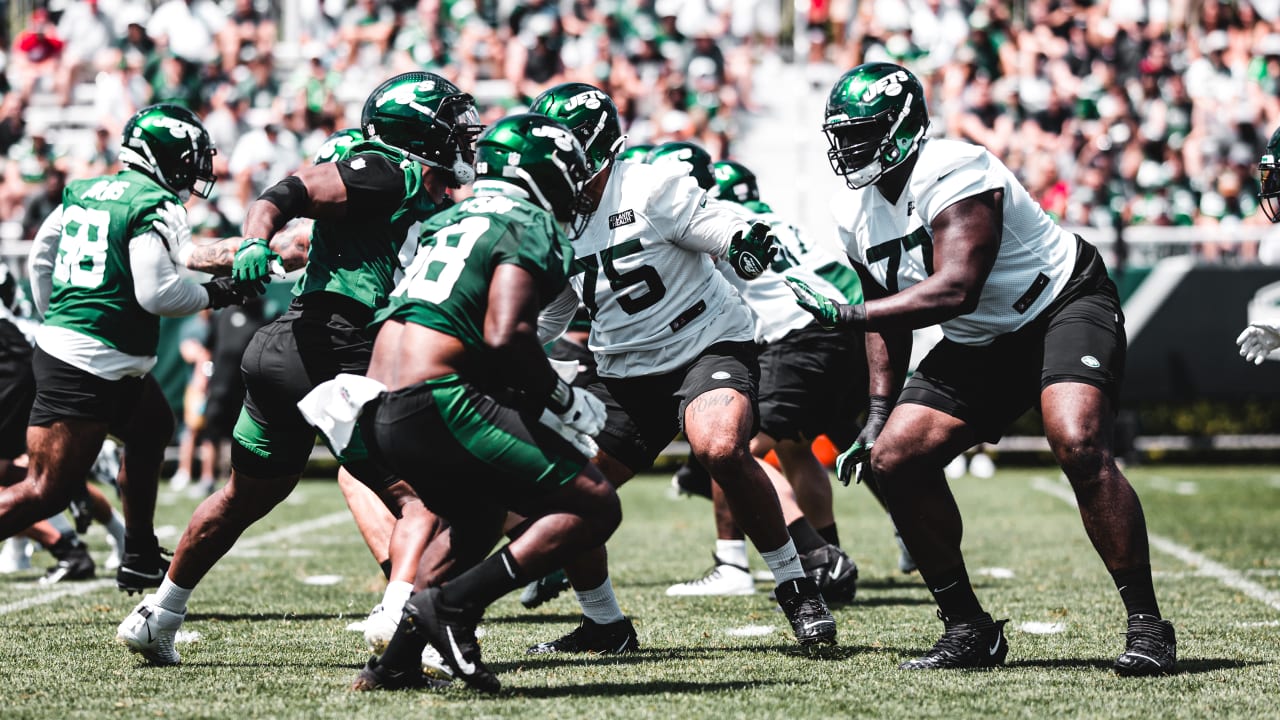 Gallery | Top Photos from the First Open Training Camp Practice