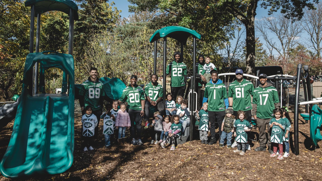 Gallery | Jets Rookies Unveil Playground on 24th Annual Hometown Huddle ...