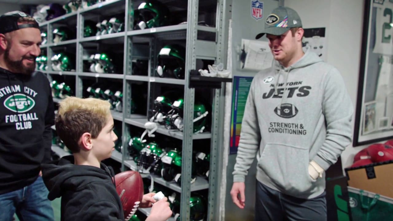 Watch Sam Darnold Surprise the Next 100 Super Bowl Contest Winner