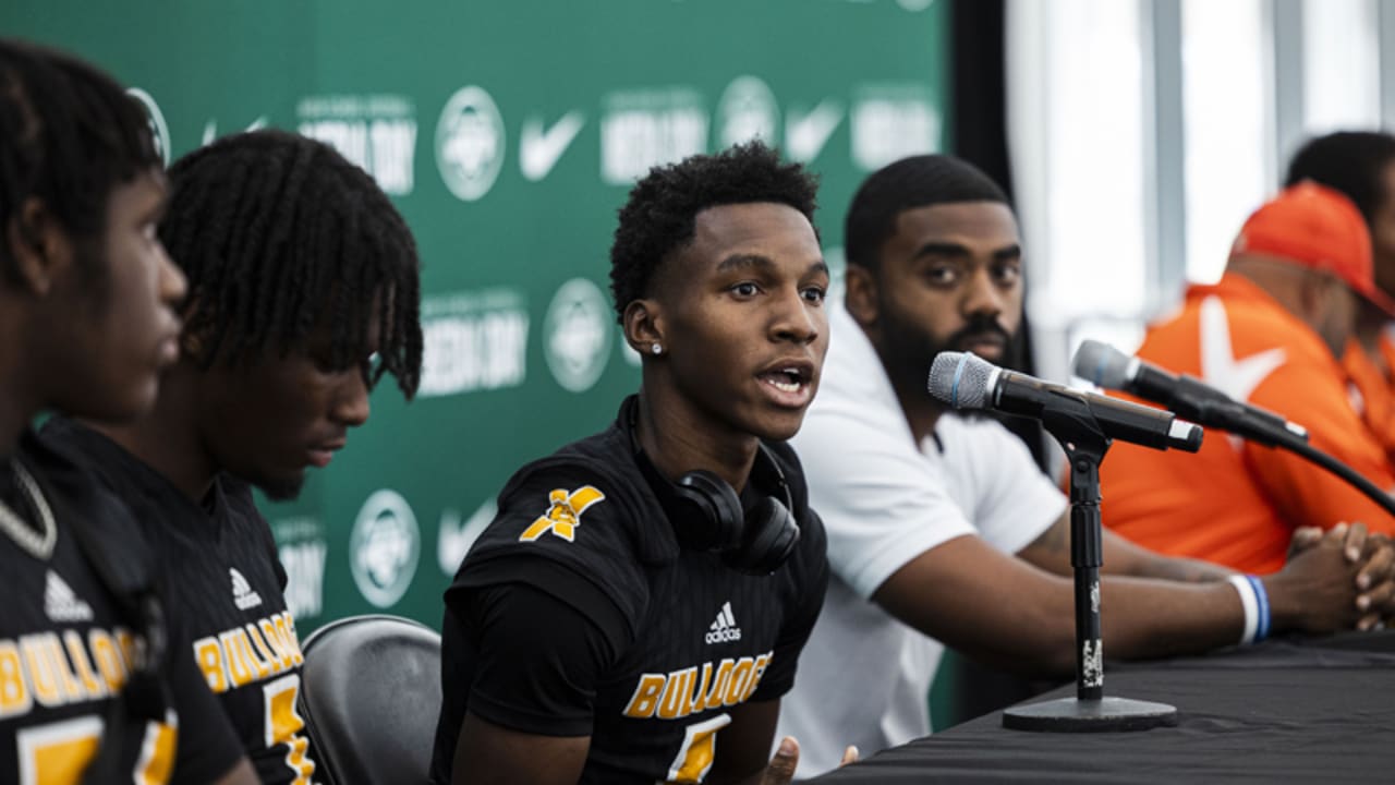 Watch Moments from High School Media Day Hosted by the Jets, Nike and ...