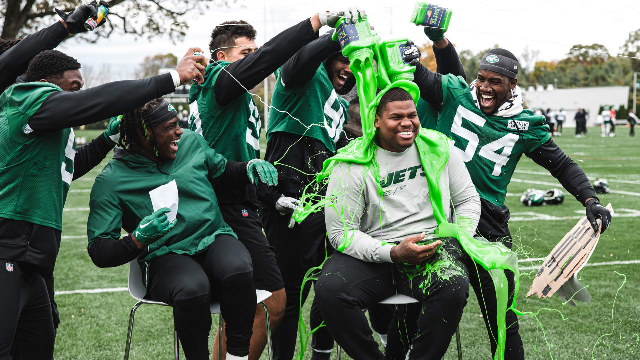 Quinnen Williams Gets Slimed by Teammates After Being Named Nickelodeon ...