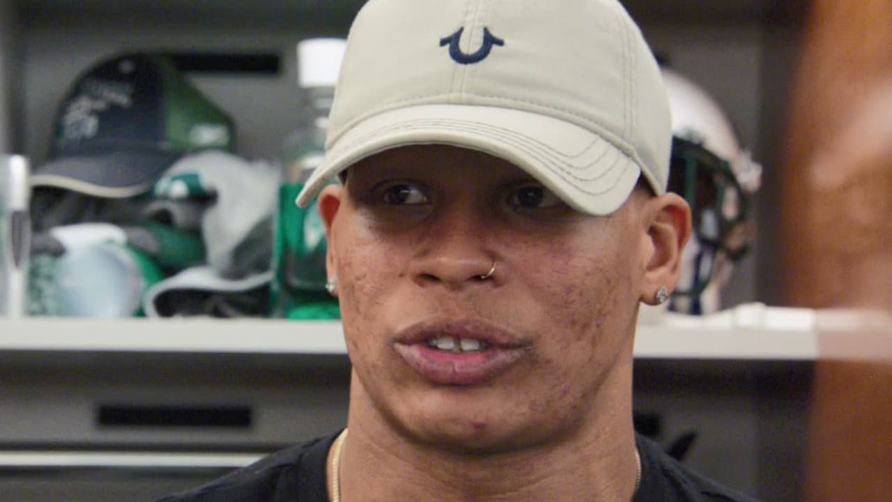 Rontez Miles Locker Room 1-on-1