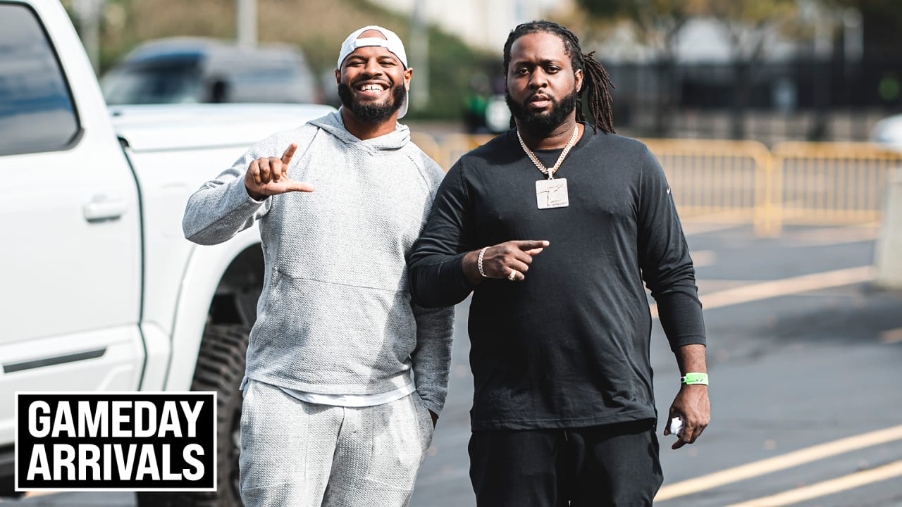 Photos | Jets Arrive at MetLife Stadium for Week 6 Against Philadelphia
