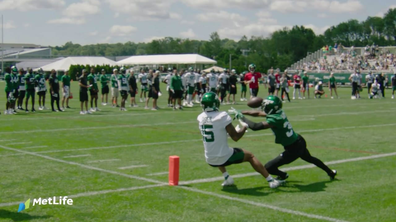 Training Camp Highlight | Justin Hardee Pass Breakup in the End Zone