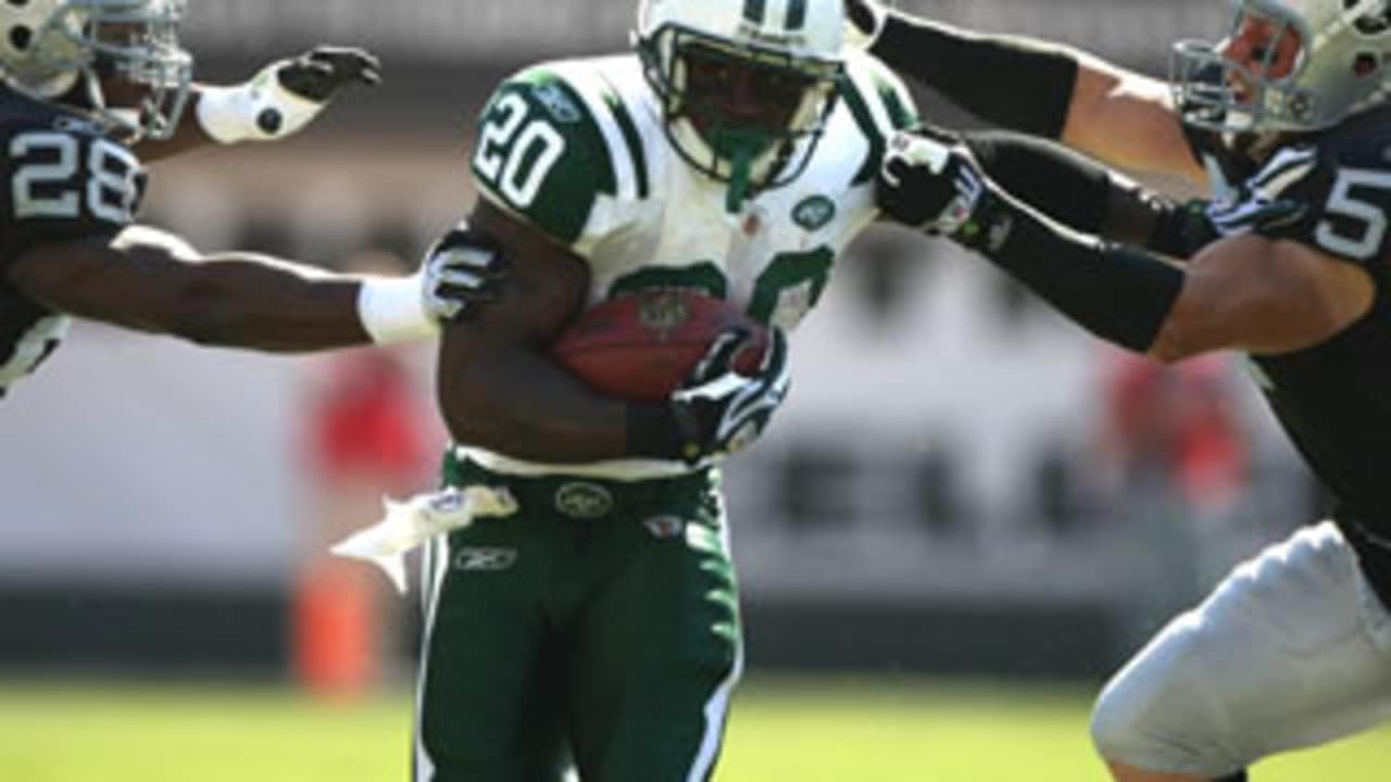 Jets' Aim Is to Claim a Win in Oakland Today
