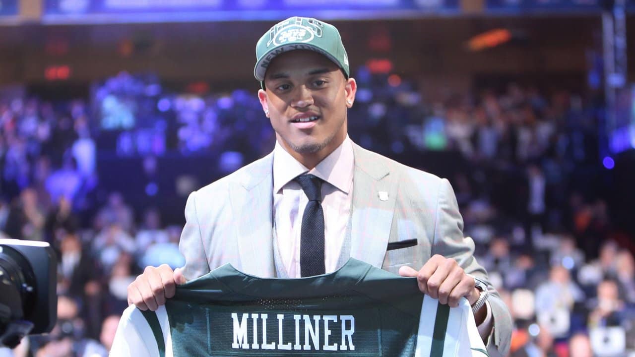 Dee Milliner Photos