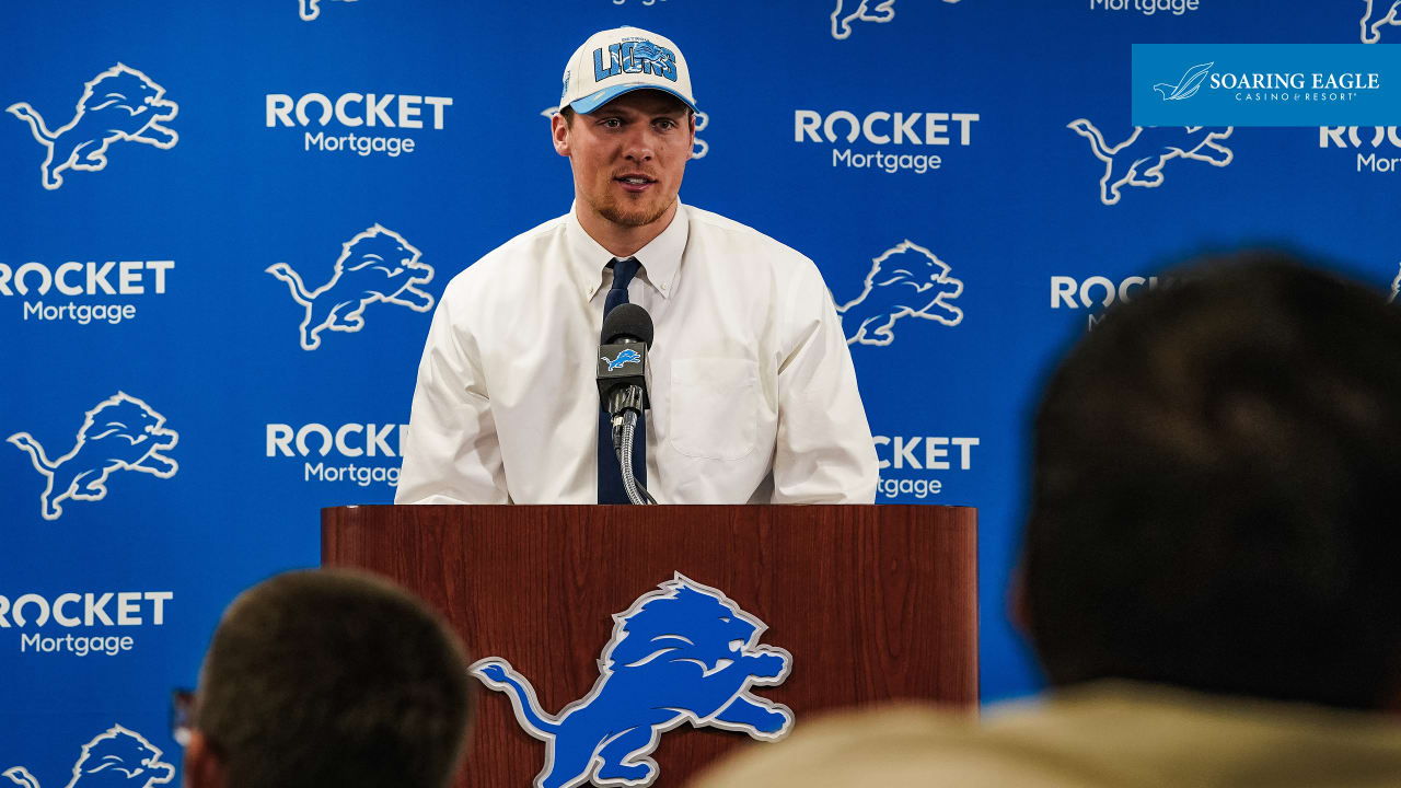 LB Jack Campbell excited to be in Detroit after clicking with Lions in ...
