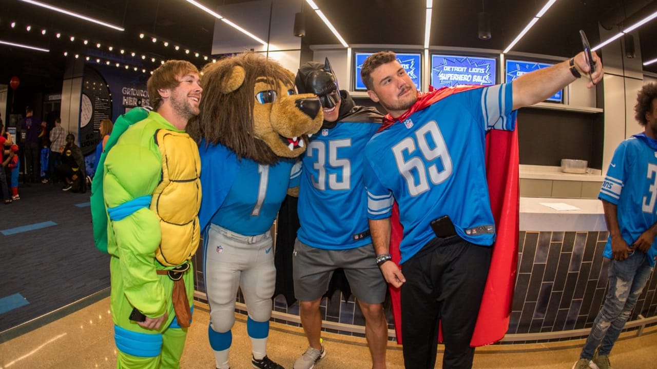 Lions attend superhero ball