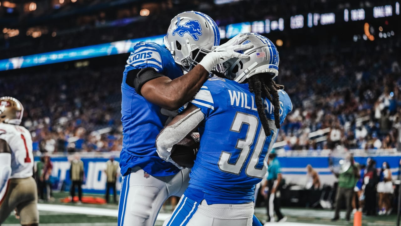 HIGHLIGHT: Williams plunges ahead for his first Lions TD