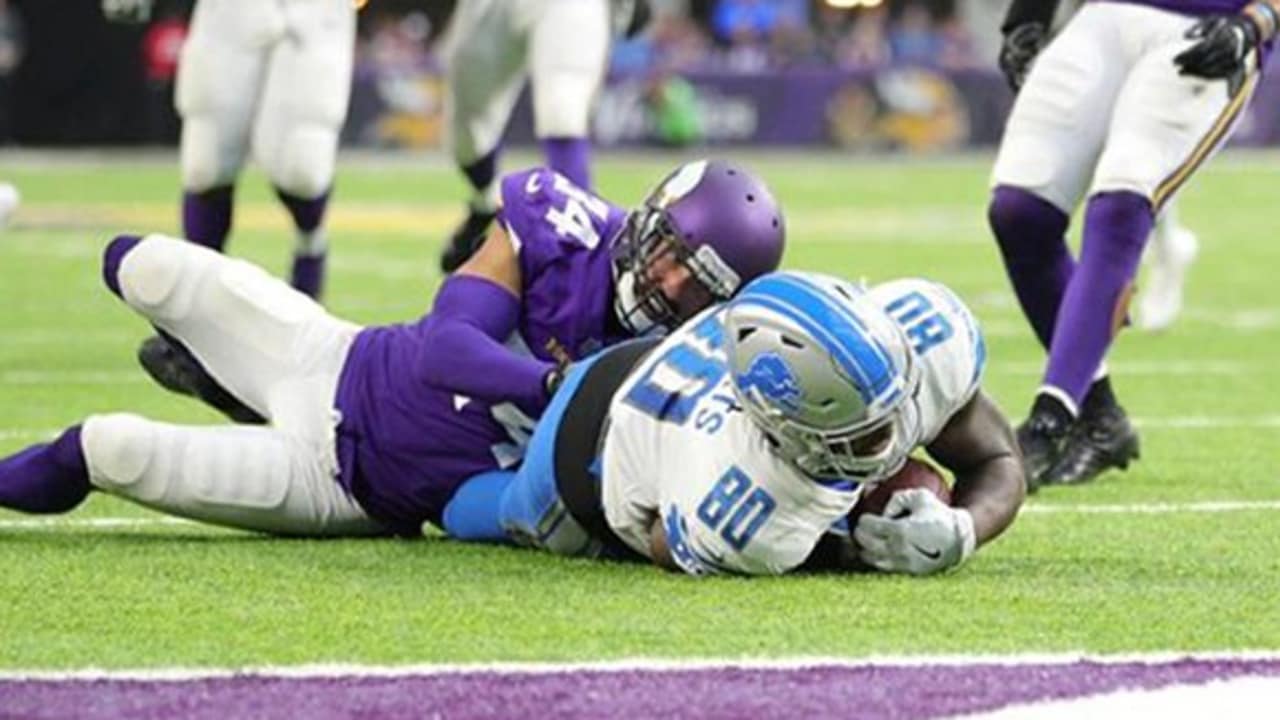 HIGHLIGHT: Roberts records his first NFL reception