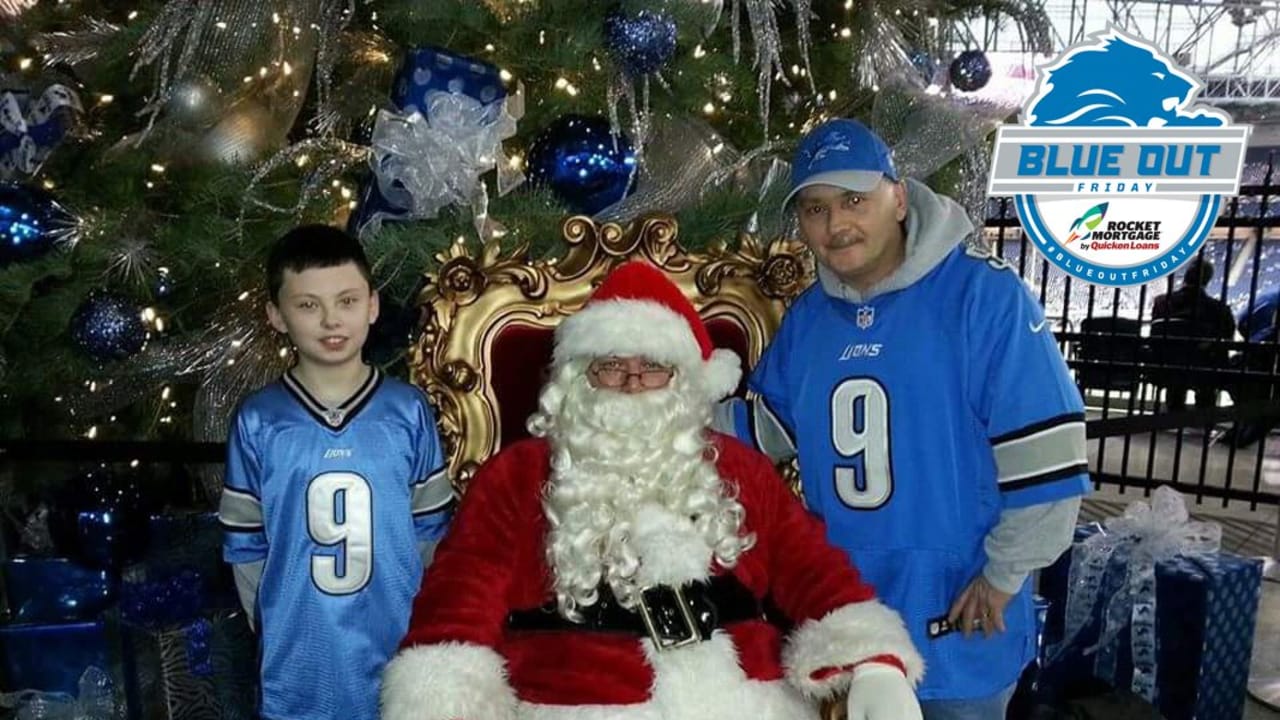 Blue Out Friday Photos: Dec. 22