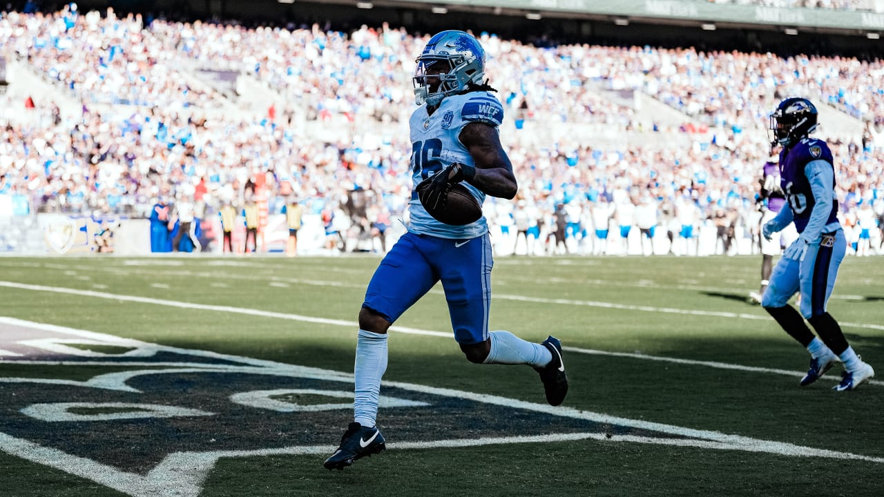 HIGHLIGHT: Gibbs runs for 21-yard TD