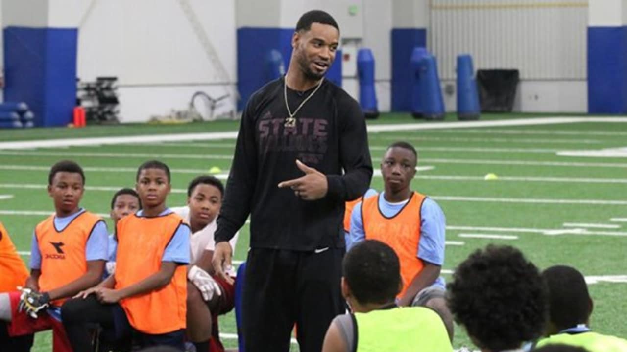 Slay gives back with Detroit PAL