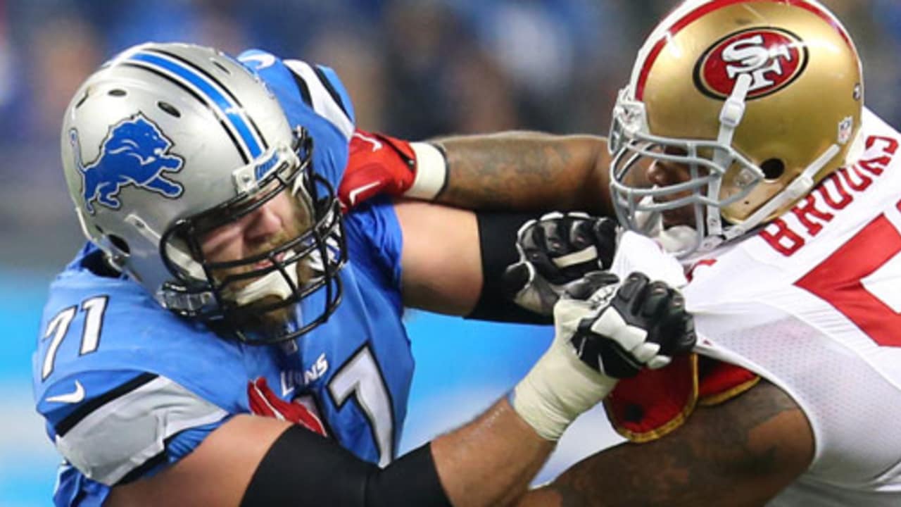 NOTEBOOK: Lions value Riley Reiff's versatility