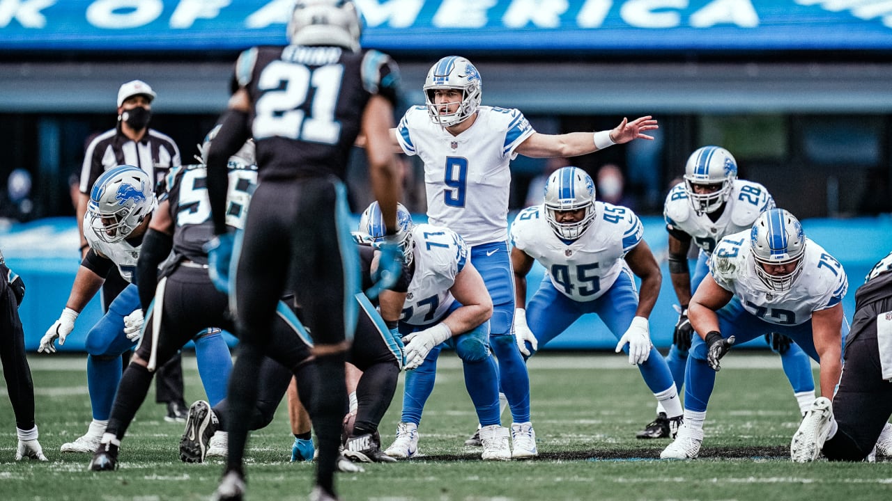 Detroit Lions lose the battle upfront in Carolina
