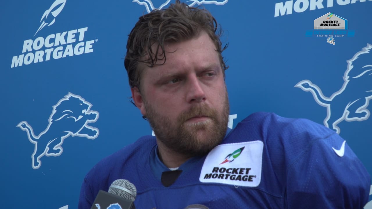 Johnson on versatility of offensive line