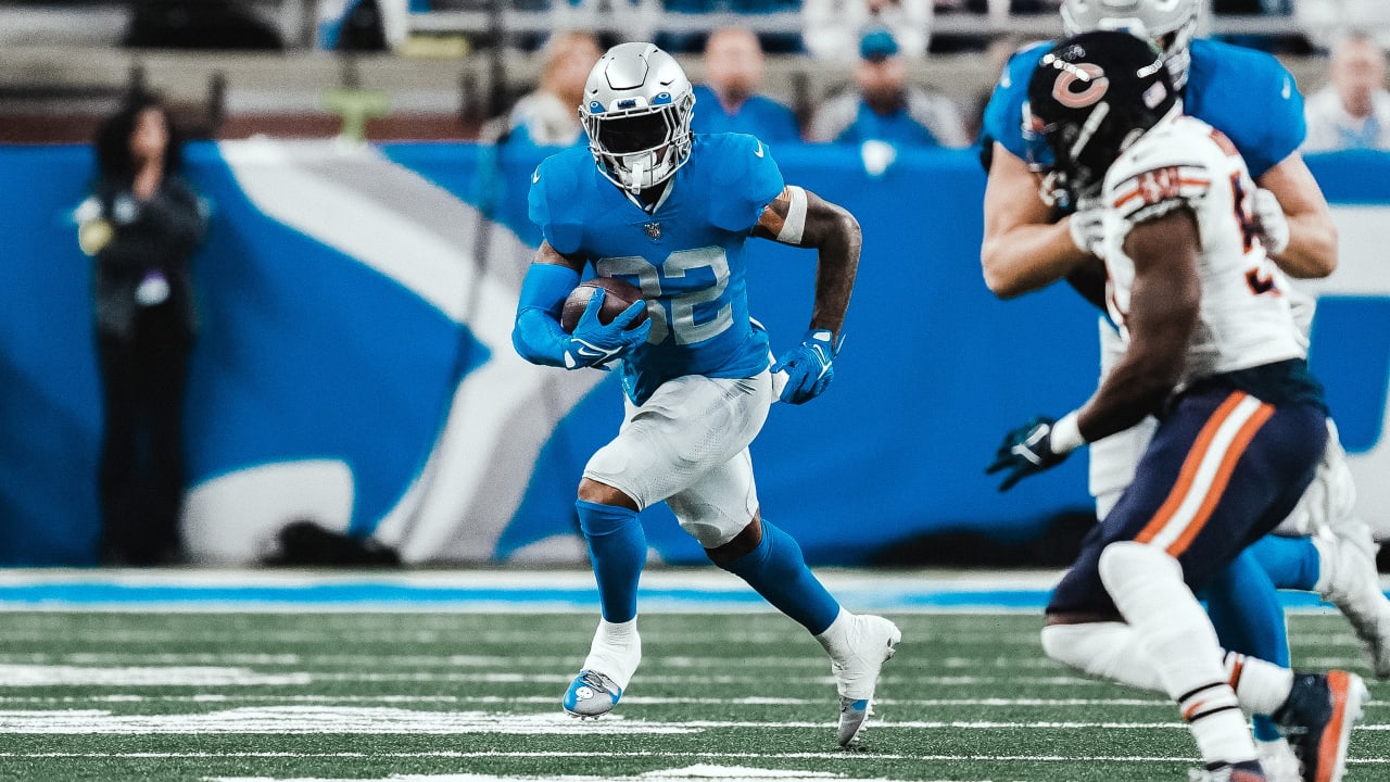 HIGHLIGHT: Swift takes draw up middle for 35-yard gain