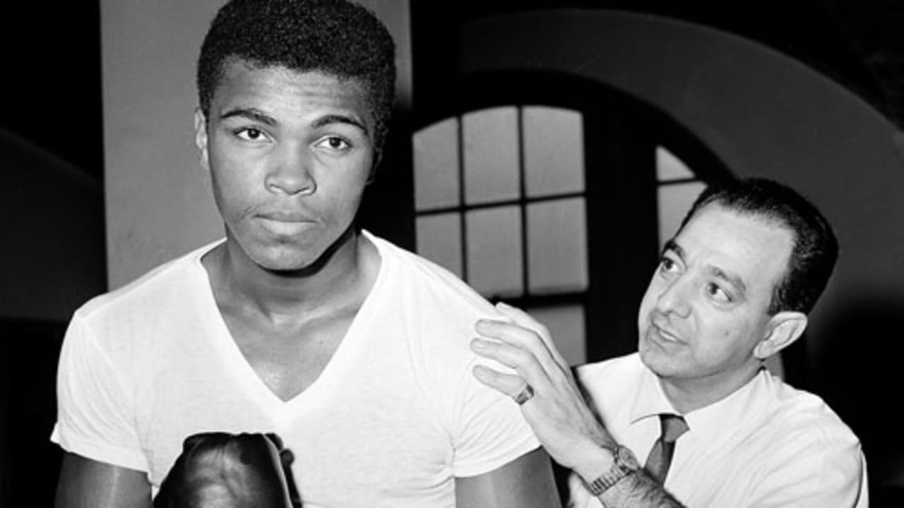 Abdullah pays tribute to Muhammad Ali