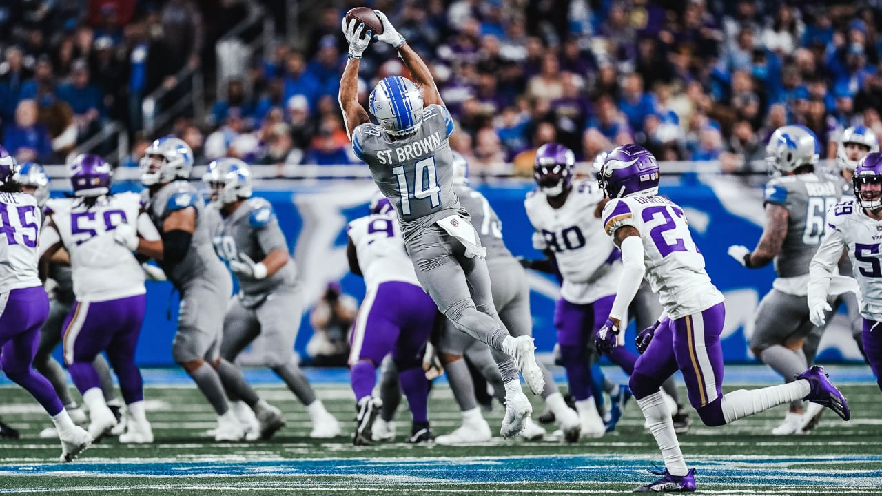 Every Amon-Ra St. Brown catch from 10-reception game Week 13