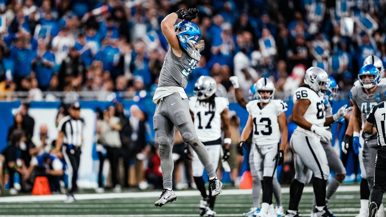 HIGHLIGHT: Anzalone lunges for epic Superman-dive tackle of Garoppolo