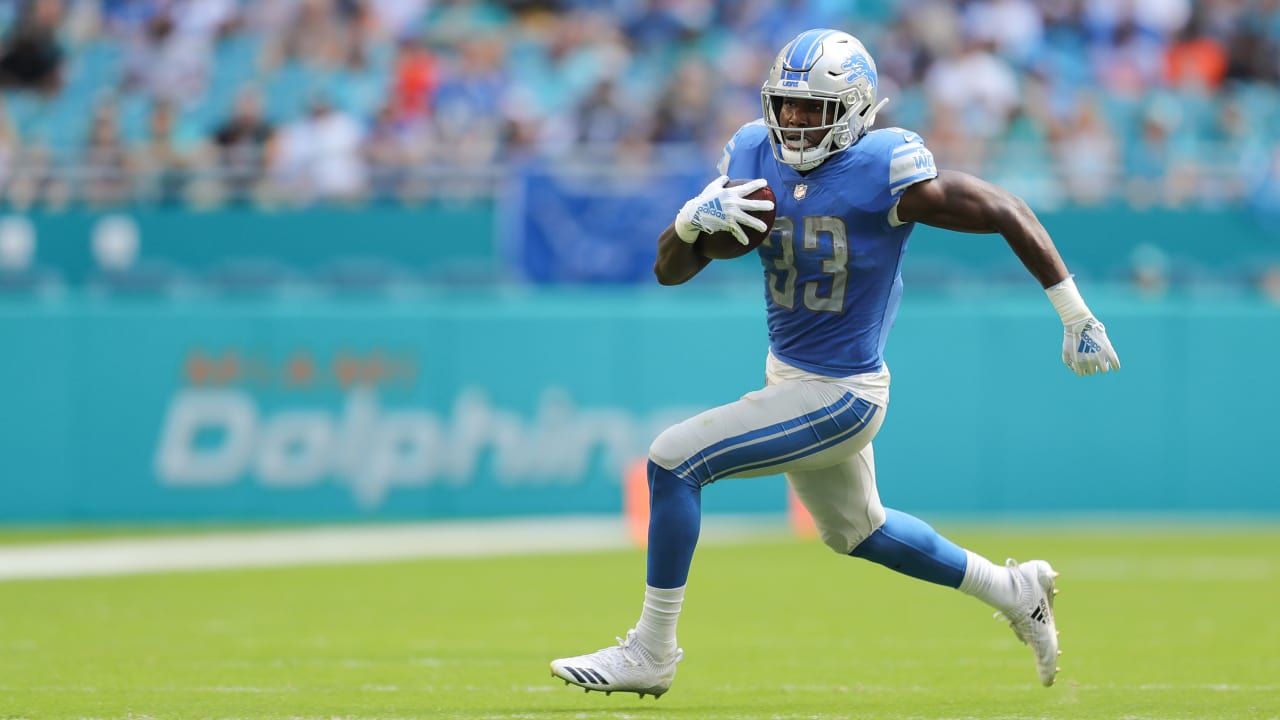 HIGHLIGHT: Johnson breaks away for 71-yard run