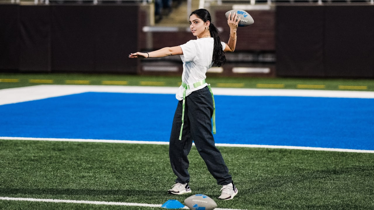 Detroit Lions piloting Michigan girls high school flag football league
