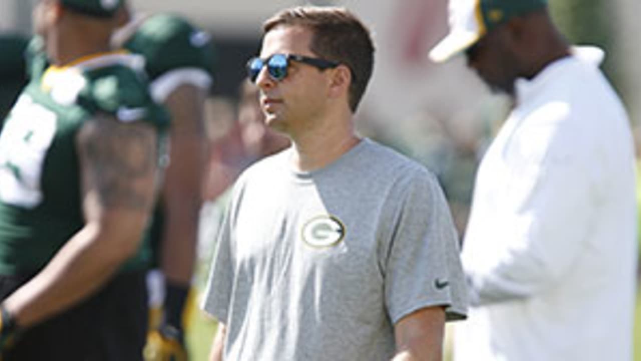 Packers promote Wolf