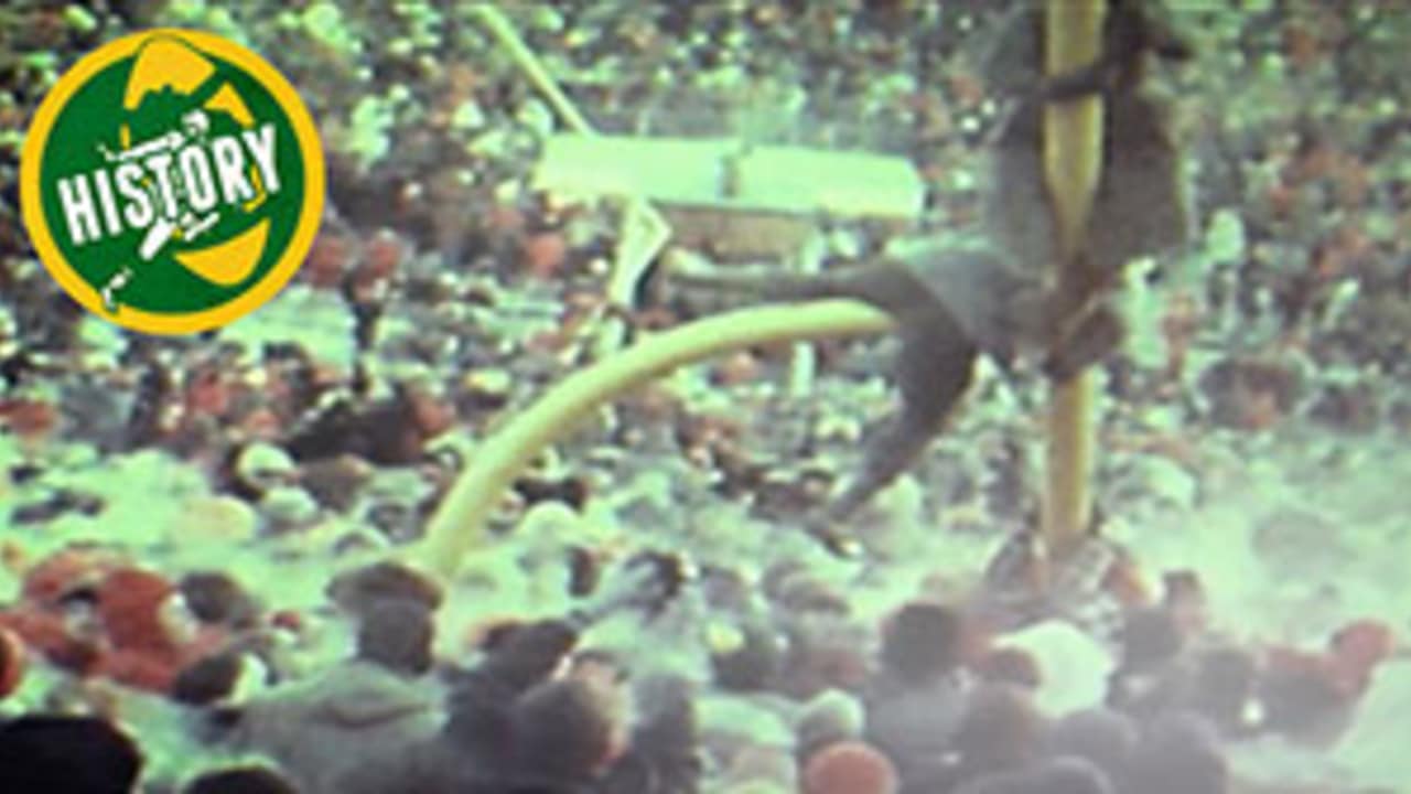 Tearing down the goal posts: A freewheeling Lombardi era tradition