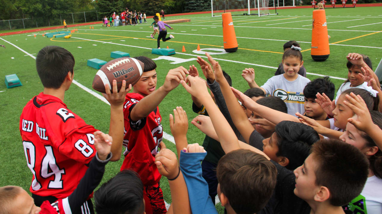 Packers host Football Outreach Camp at City Stadium