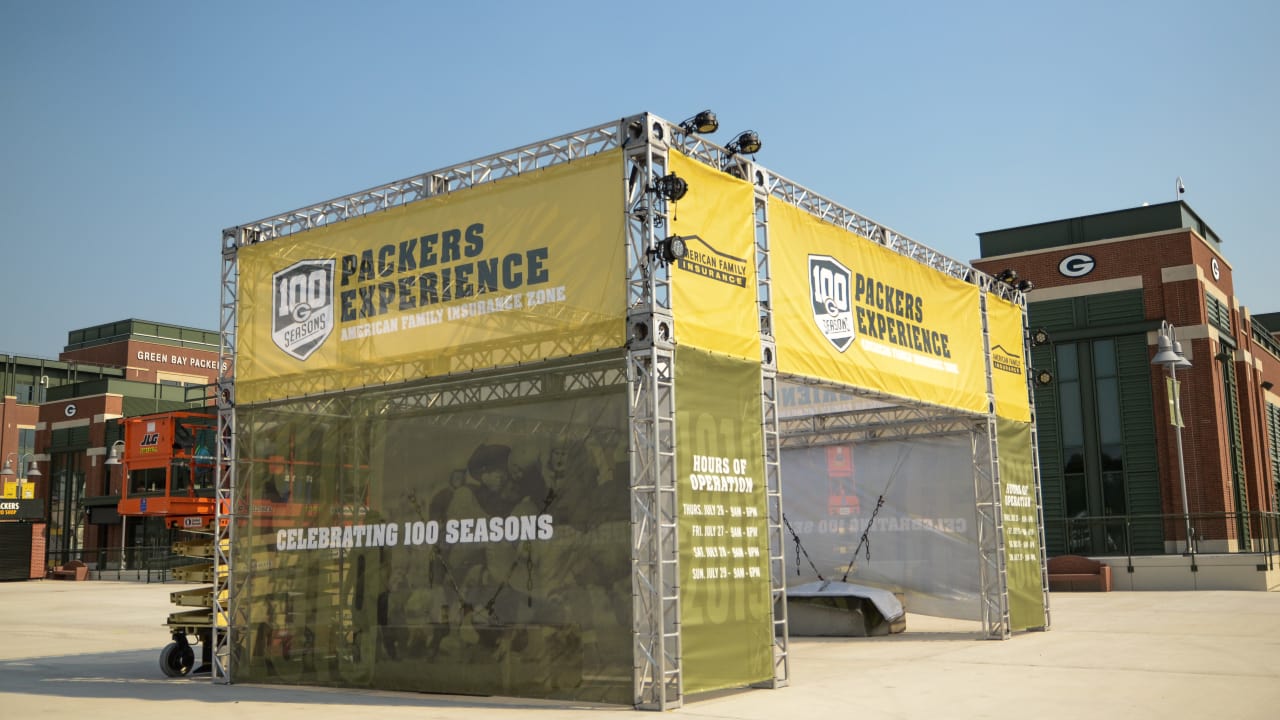 Photos: Packers Experience setup underway